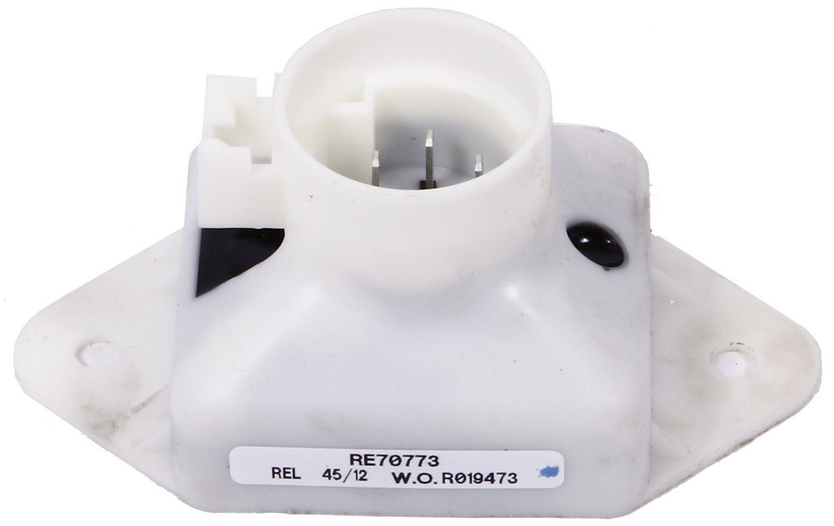 John Deere RE70773 držiak